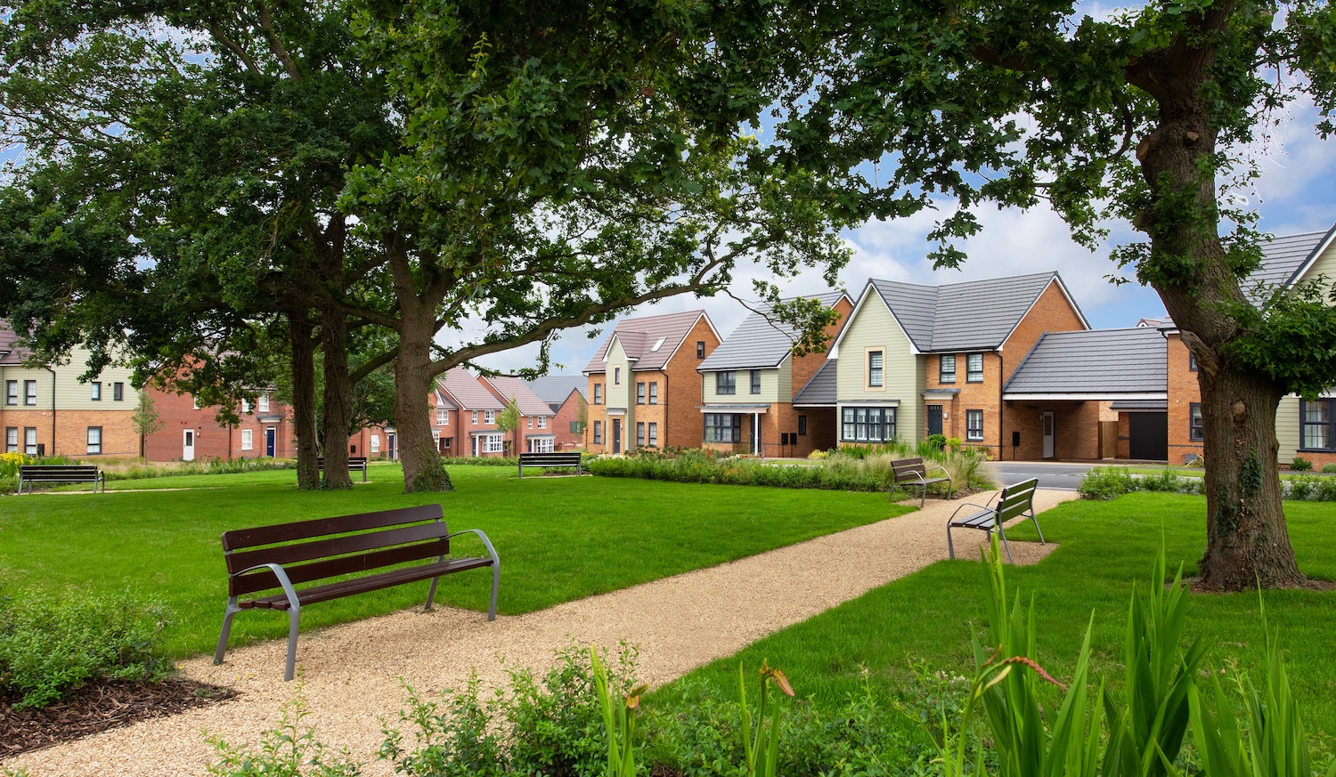 Barratt puts two apartment schemes in the spotlight - UK Property Forums